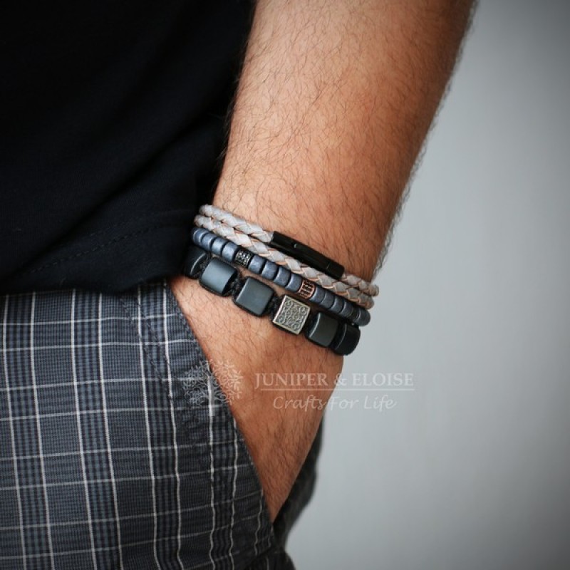 How to Layer Men's Bracelets and Necklaces to Create a Unique and ...